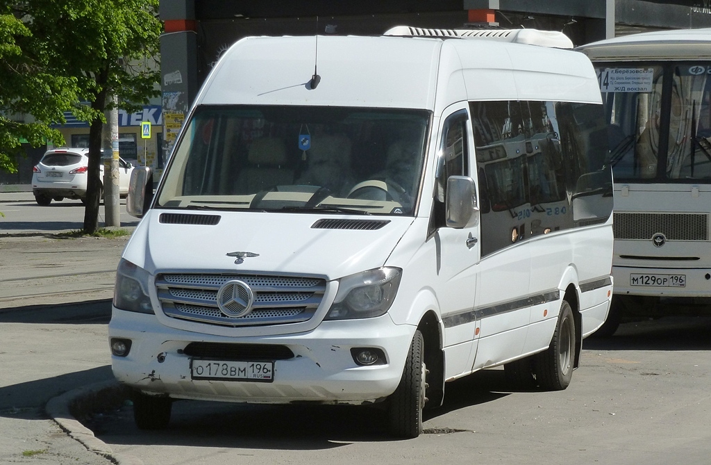 Свердловская область, Луидор-22360C (MB Sprinter) № О 178 ВМ 196; Свердловская область, ПАЗ-4234 ...